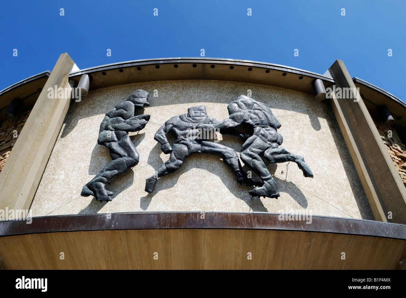 Pro football hall of fame building hi-res stock photography and images ...