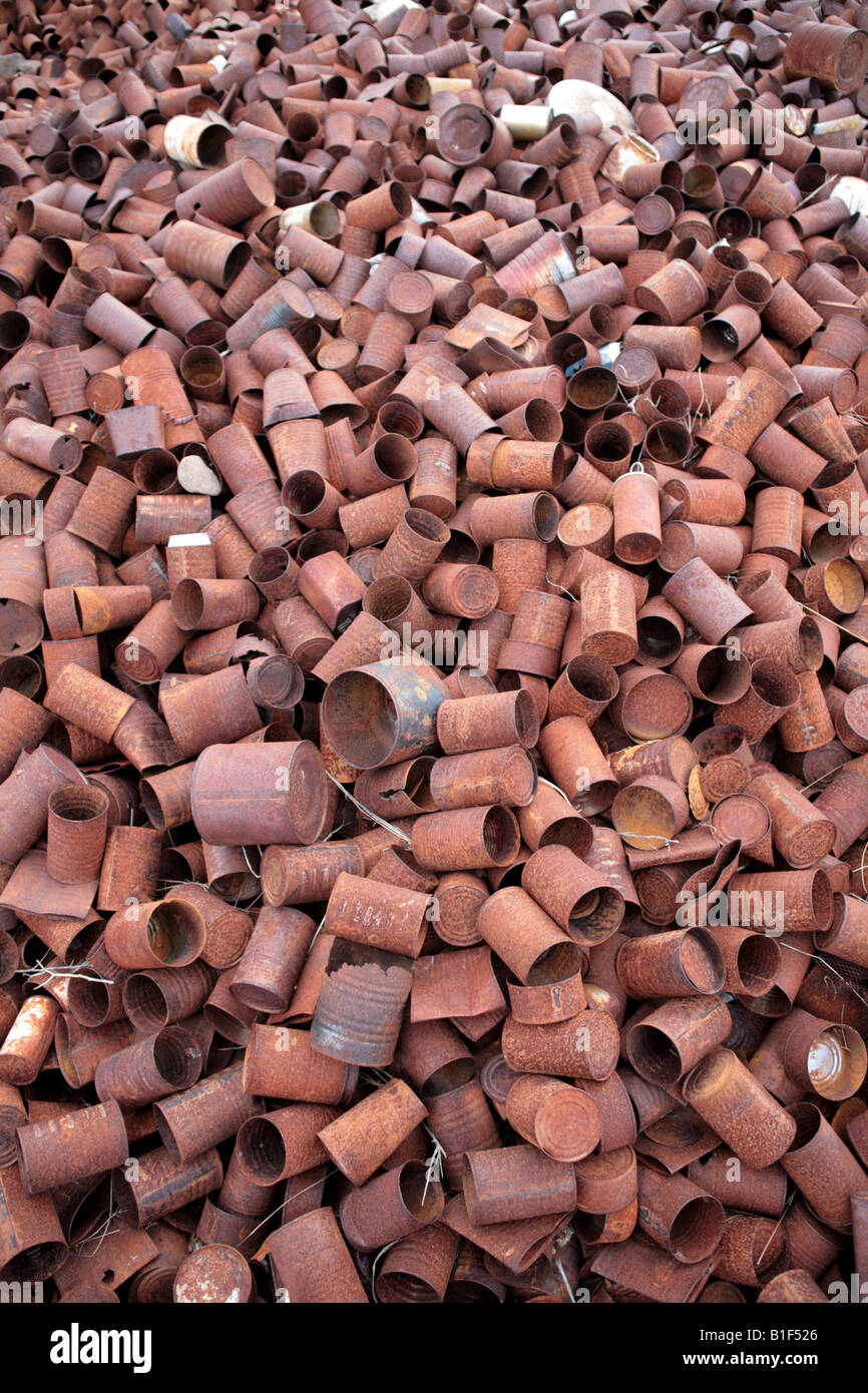 Old pile of rusty food cans in the garbage Stock Photo - Alamy
