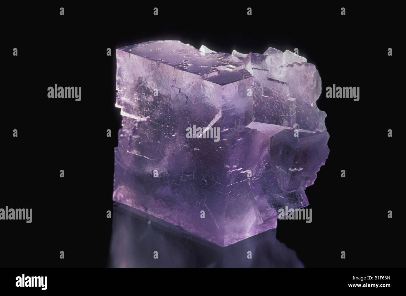 Isometric crystal hi-res stock photography and images - Alamy