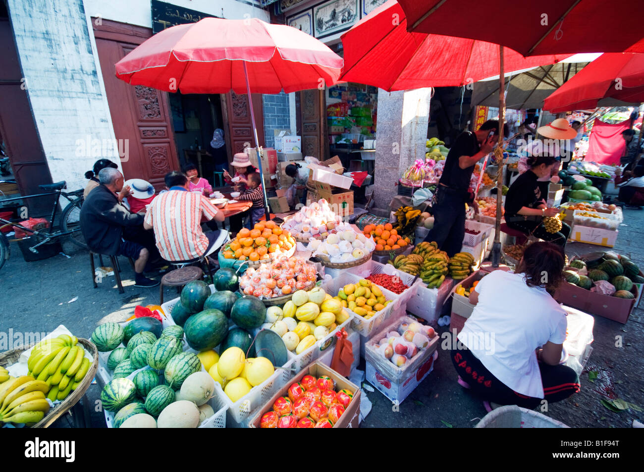 China Yunnan province Dali Town markets Stock Photo - Alamy