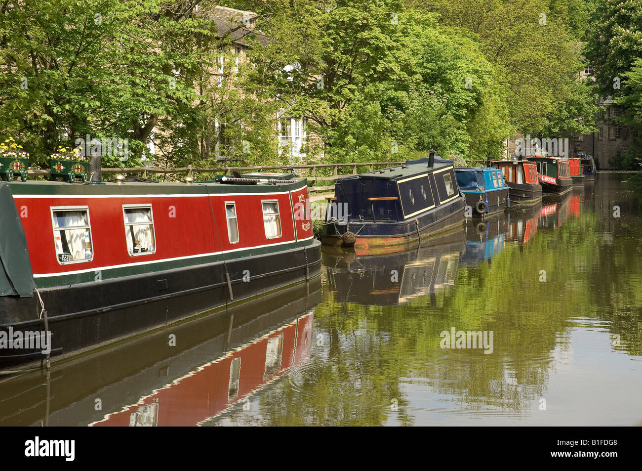Barges narrow boats boat narrowboats canalboat moored on canal Skipton ...