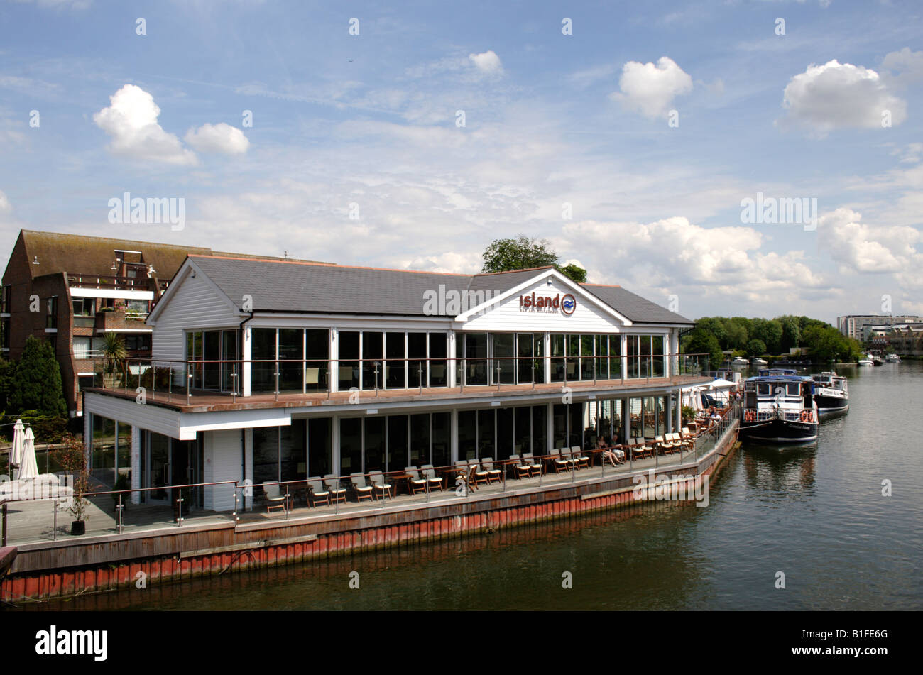 Island Bar and Restaurant Caversham Reading Stock Photo - Alamy