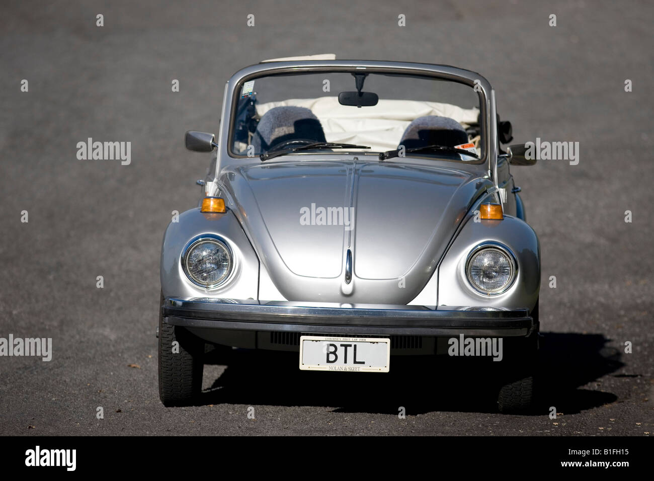 Silver vw beetle volkswagen hi-res stock photography and images - Alamy