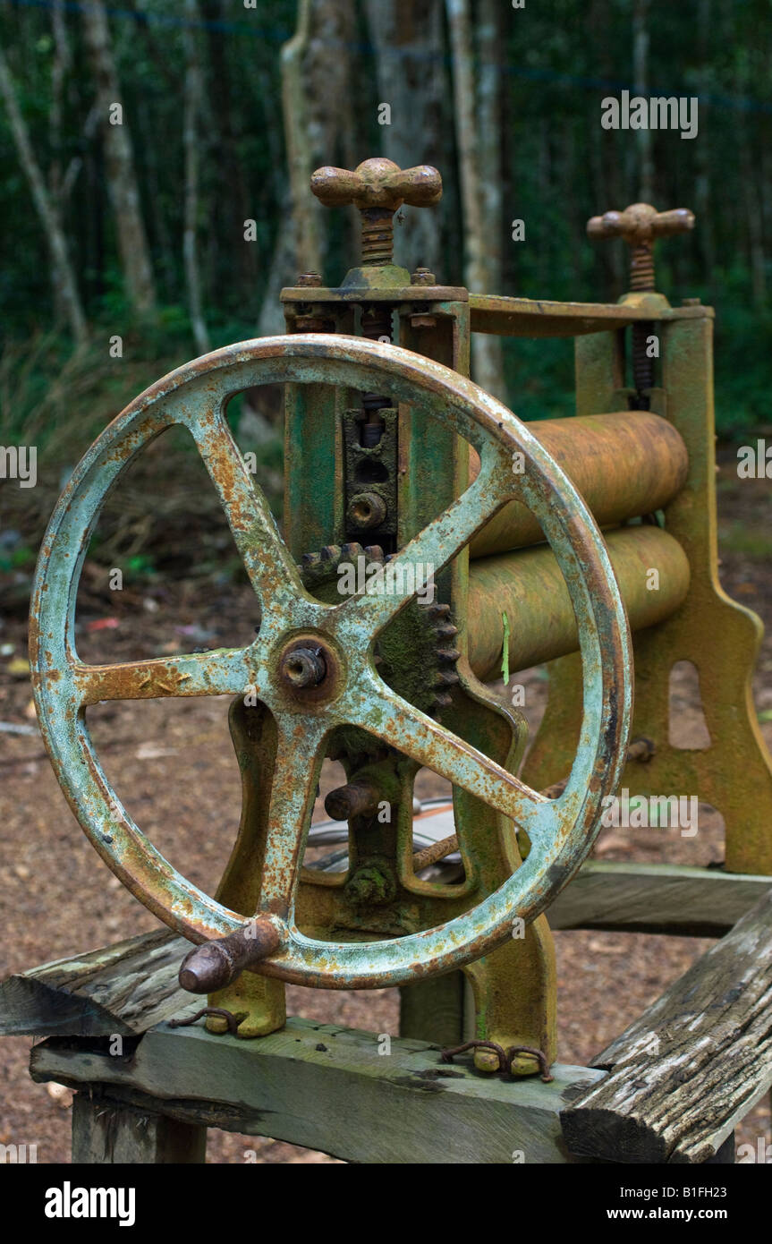 Washing mangle hi-res stock photography and images - Alamy