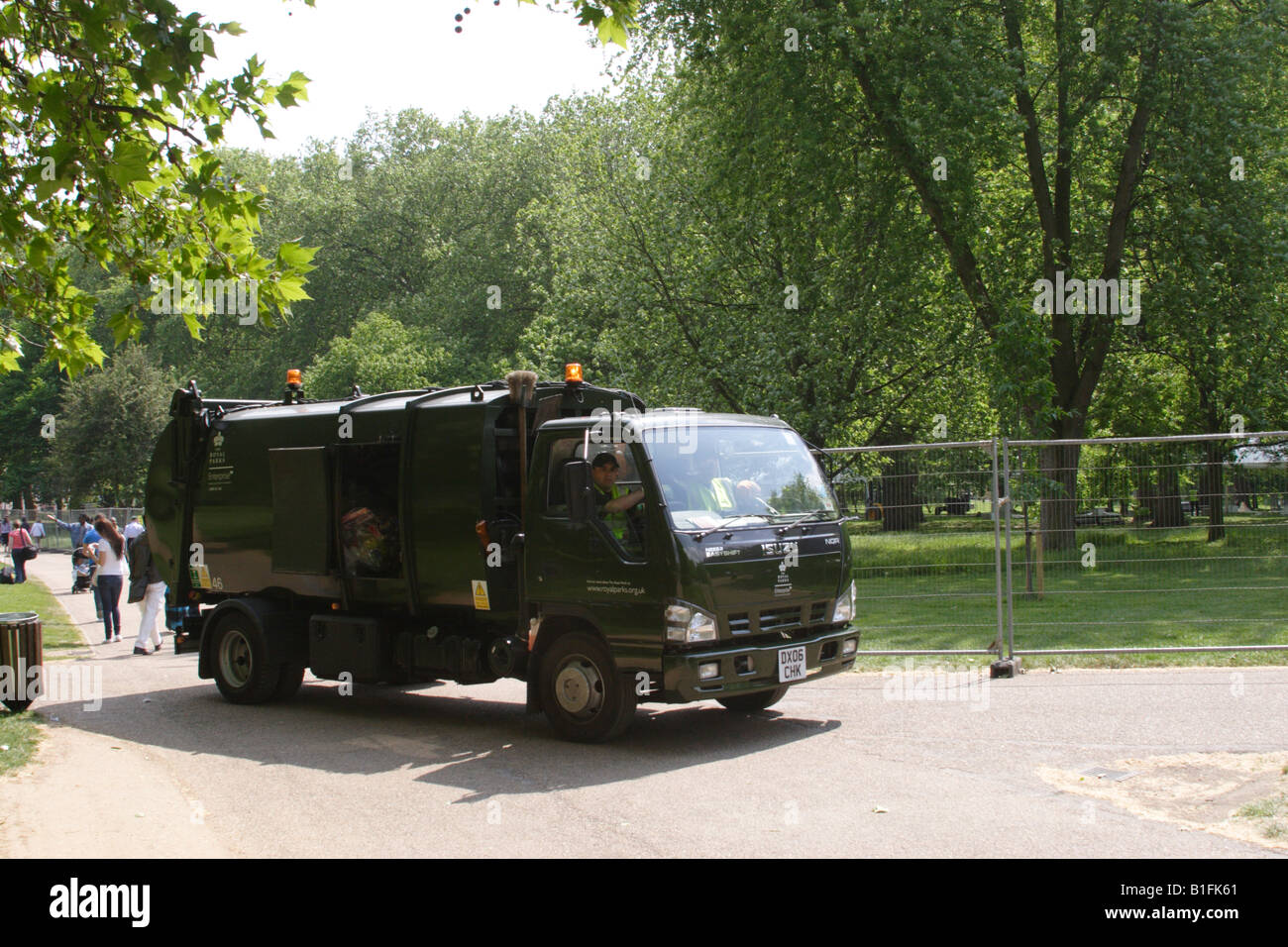 Uk refuse truck hi-res stock photography and images - Alamy