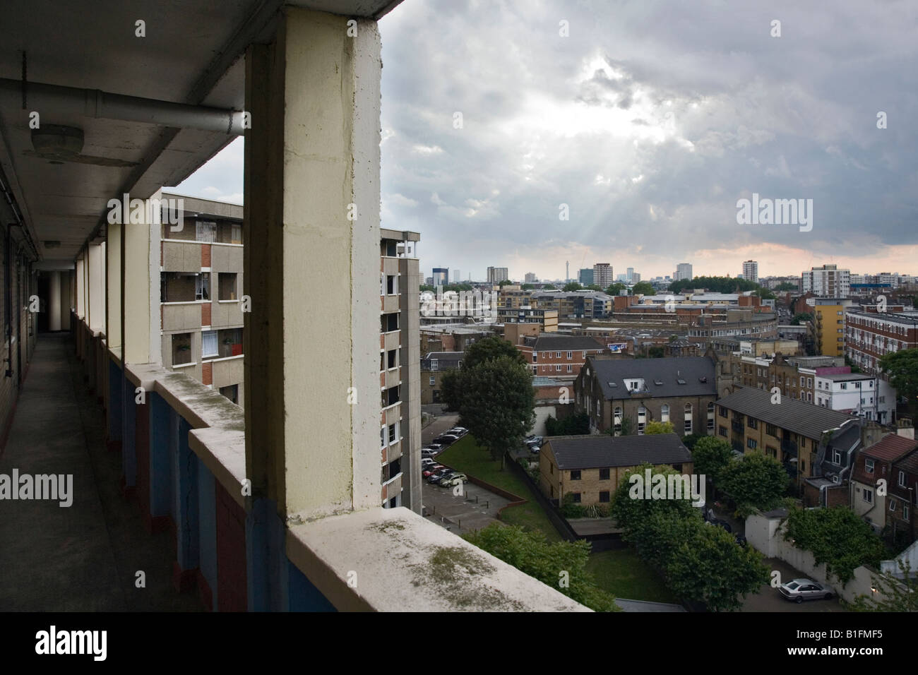 Tower hamlets council estate hi-res stock photography and images - Alamy