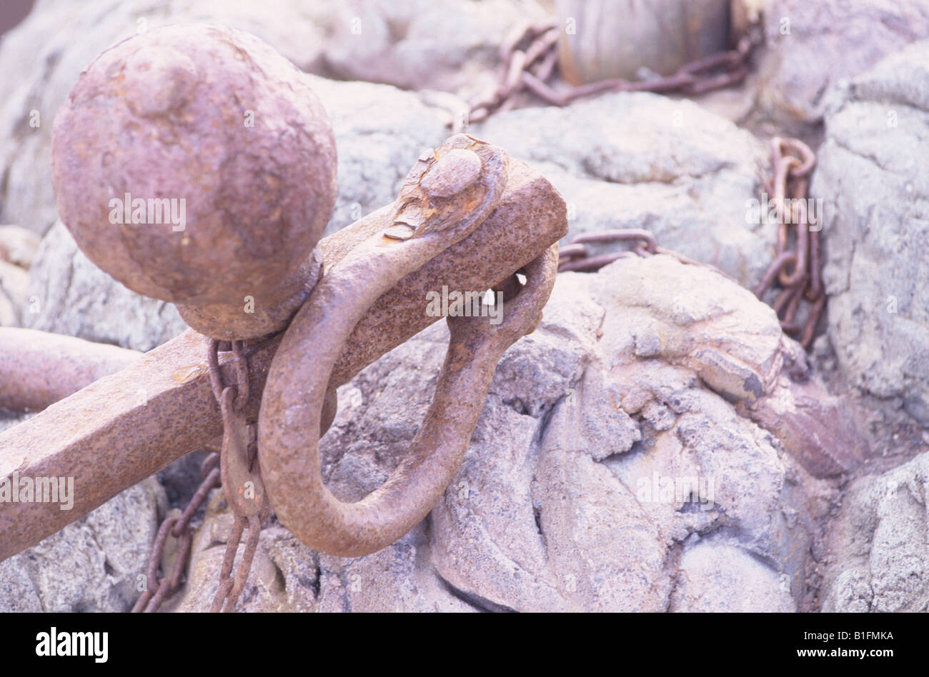 Iron loops hi-res stock photography and images - Alamy