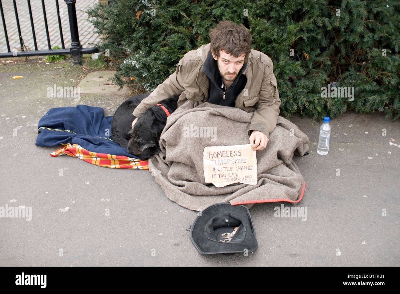 Homeless london cold hi-res stock photography and images - Alamy