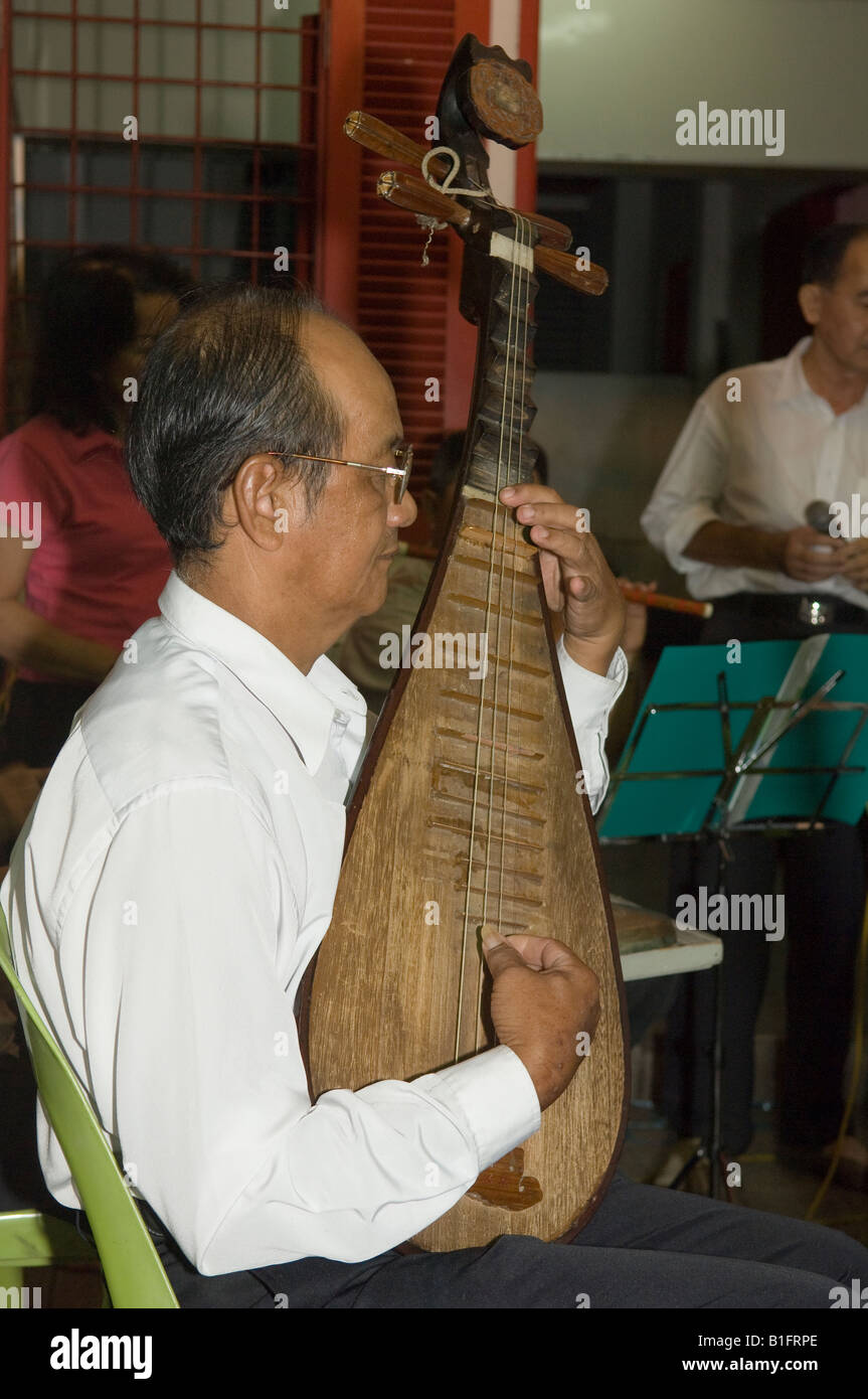 Chinese musician playing during the moon cake festival on Carpenter ...