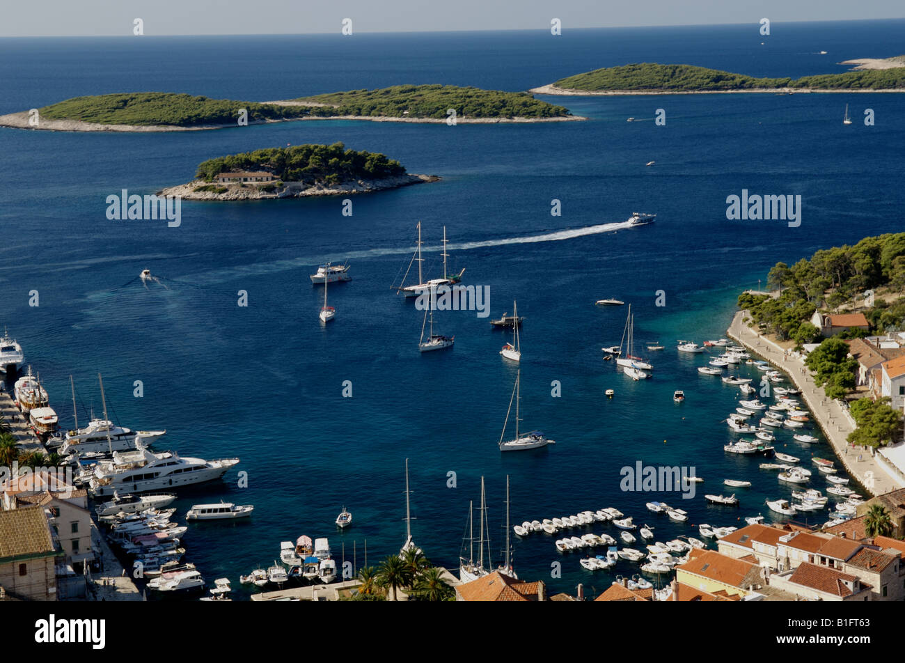 hvar harbour croatia Stock Photo - Alamy