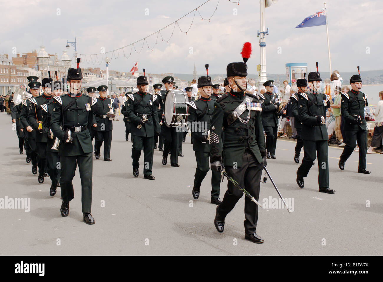 Welcome home british army parade hi-res stock photography and images ...