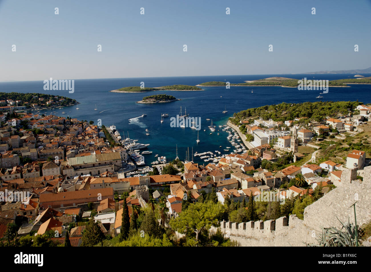 hvar harbour croatia Stock Photo - Alamy