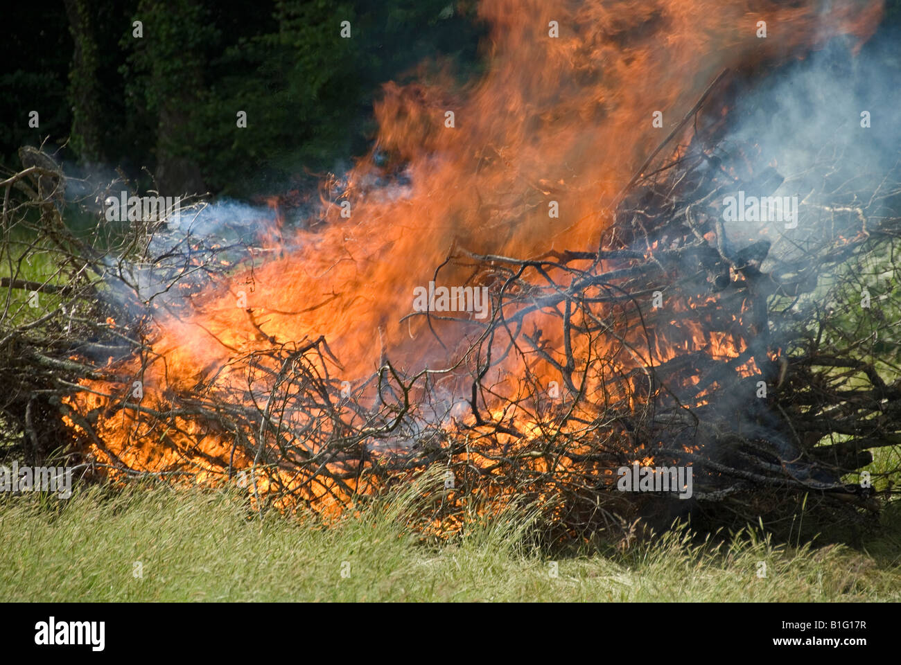 Too much fuel being burnt hi-res stock photography and images - Alamy