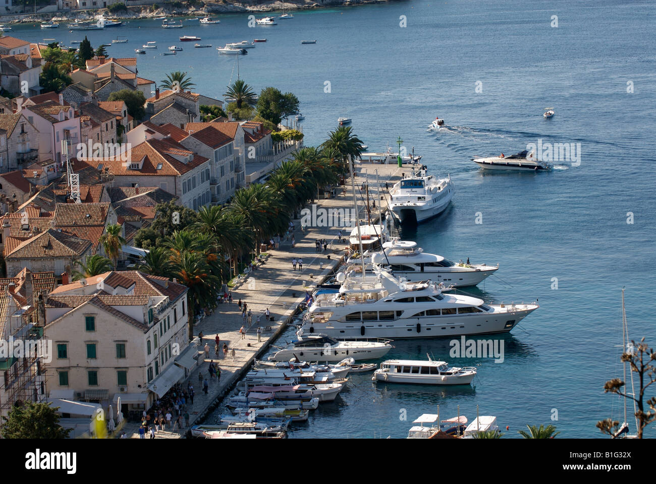 hvar harbour croatia Stock Photo - Alamy