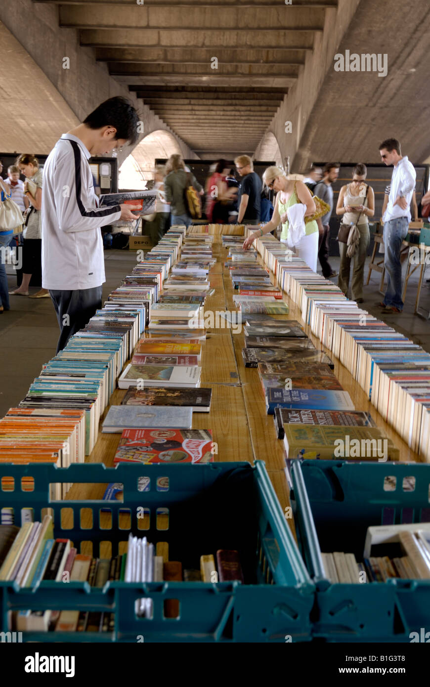 People at book market, London Stock Photo - Alamy