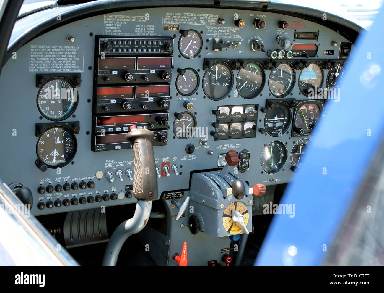 Geometry dash hi-res stock photography and images - Alamy