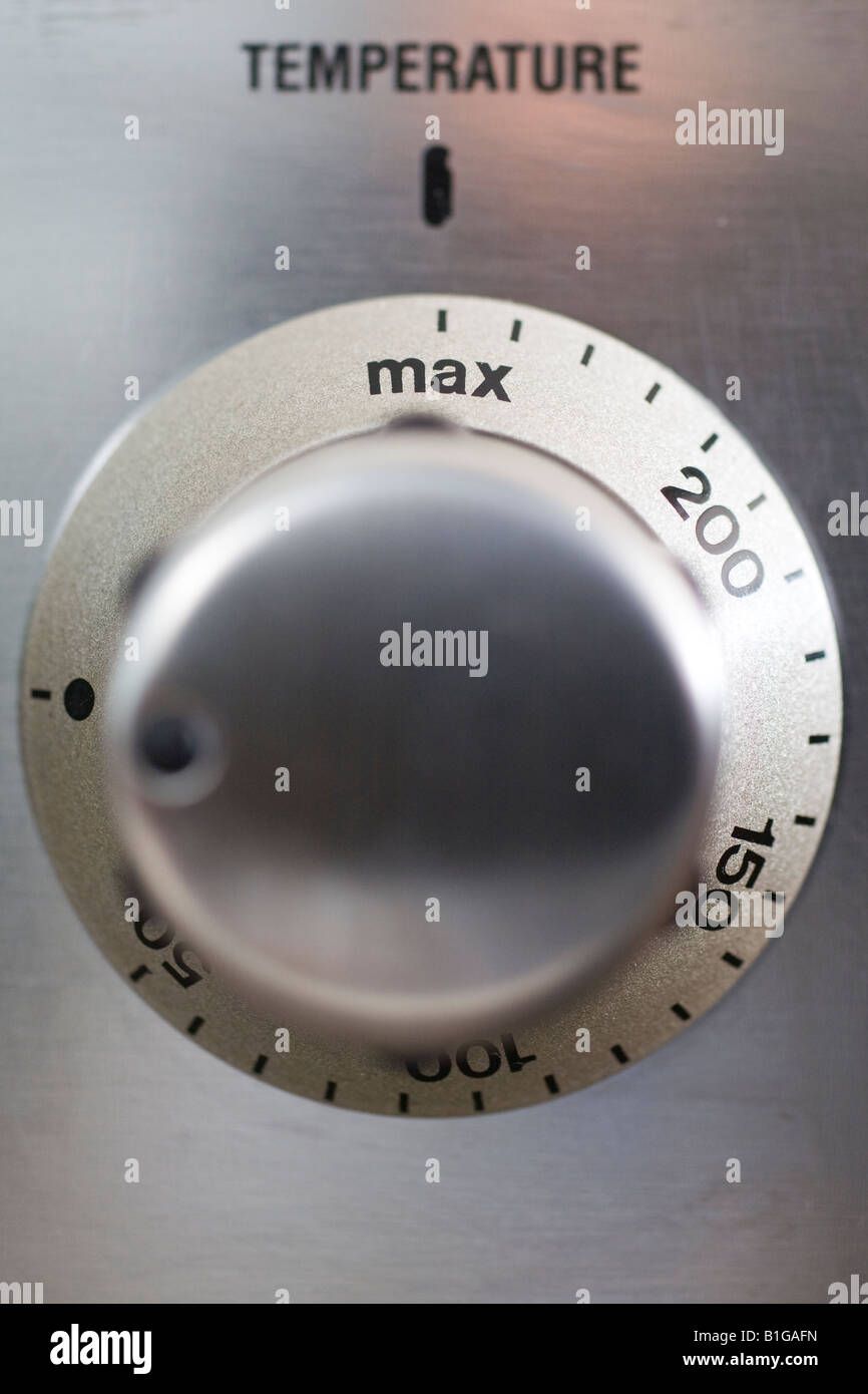 Temperature dial hi-res stock photography and images - Alamy