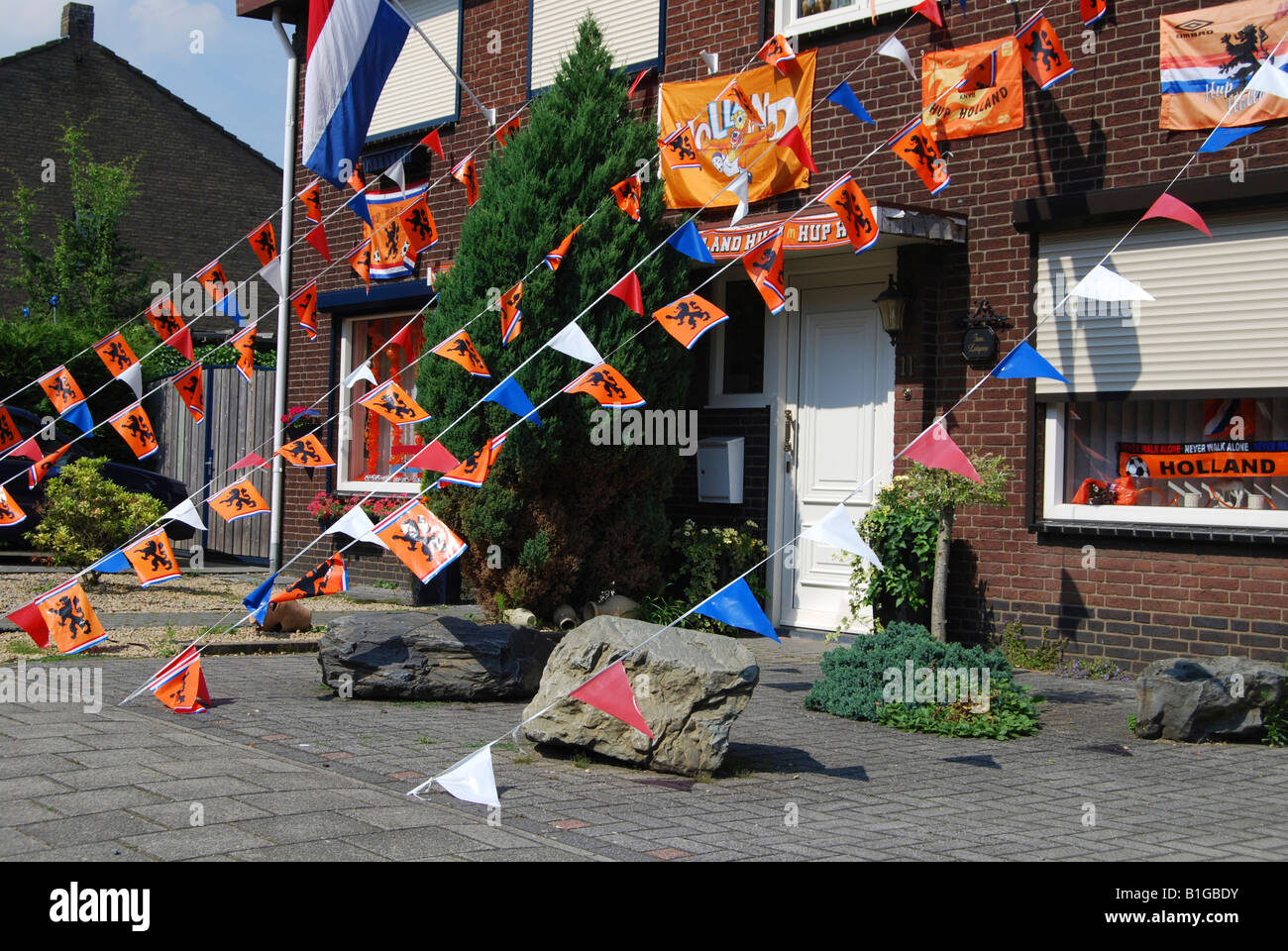 Dutch national team colours hi-res stock photography and images - Alamy