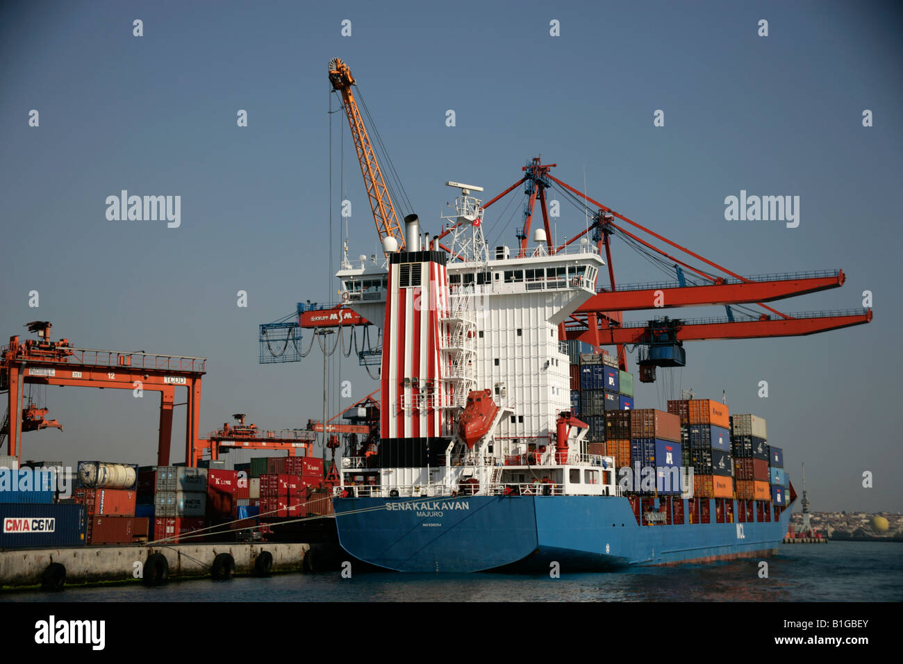 Container ship being loaded at the Haydarpasa docks, Istanbul, Turkey ...