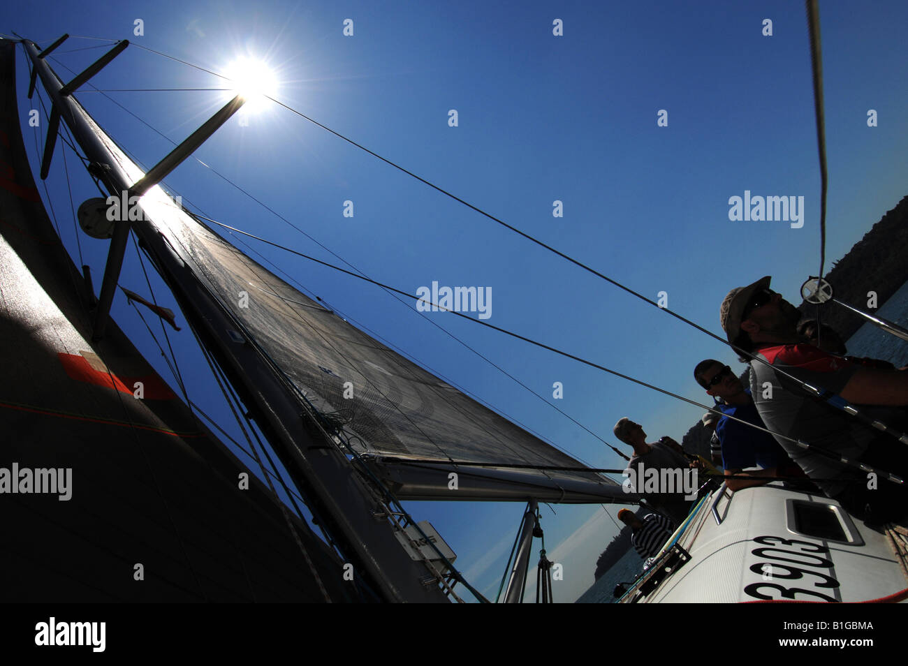 sailing yacht racing Stock Photo - Alamy