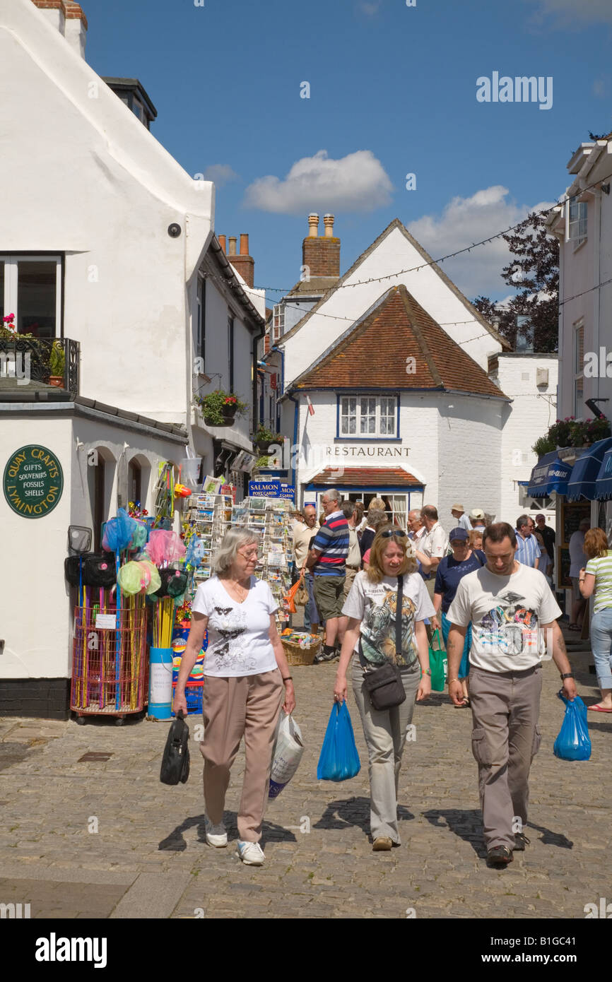 Lymington shopping street hi-res stock photography and images - Alamy