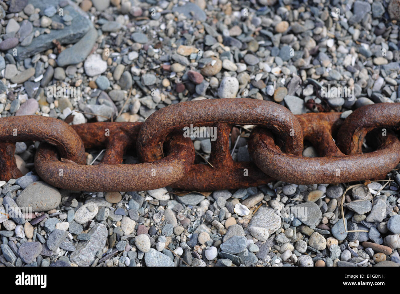 Rust chain hi-res stock photography and images - Alamy