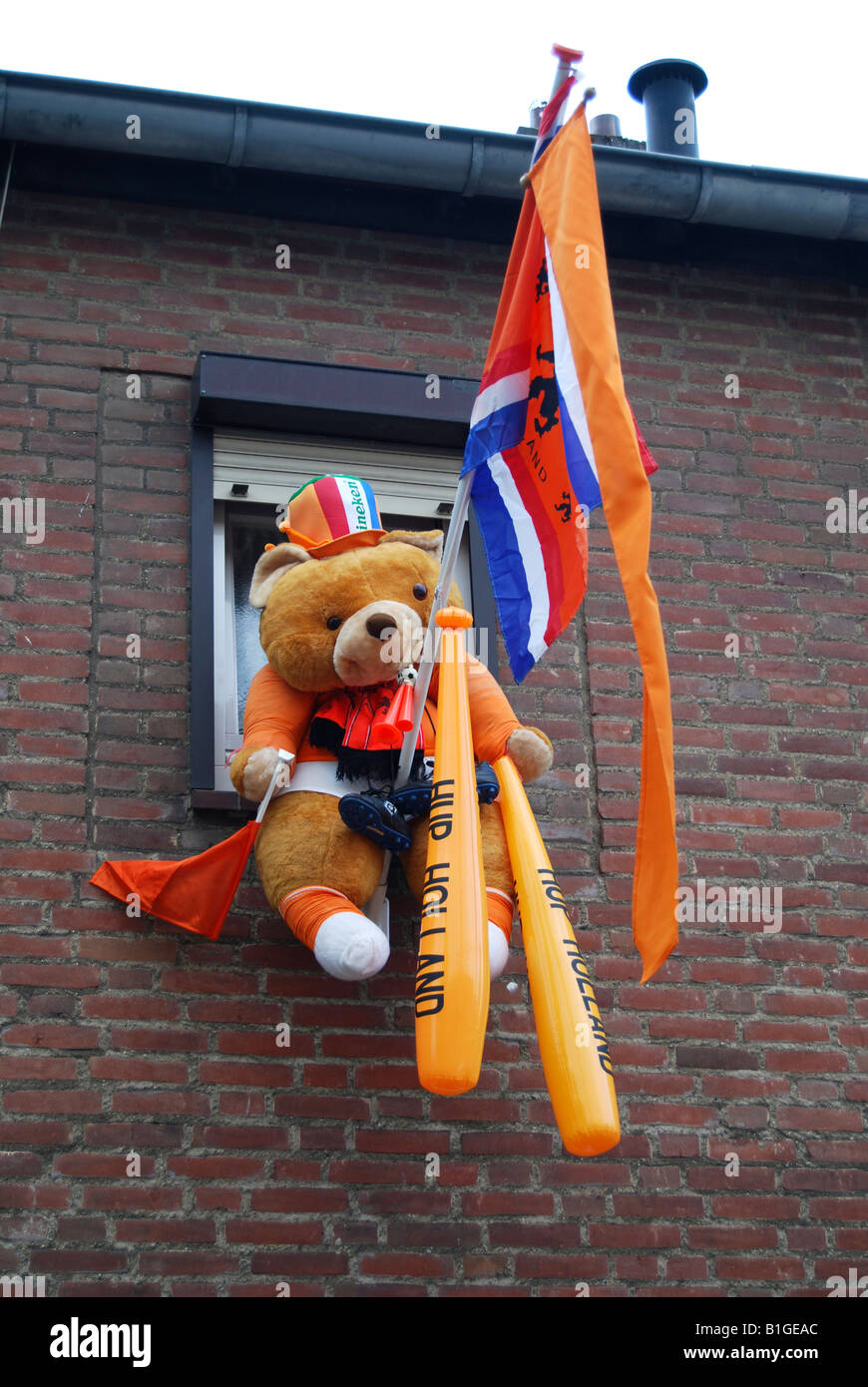 Dutch national team colours hi-res stock photography and images - Alamy