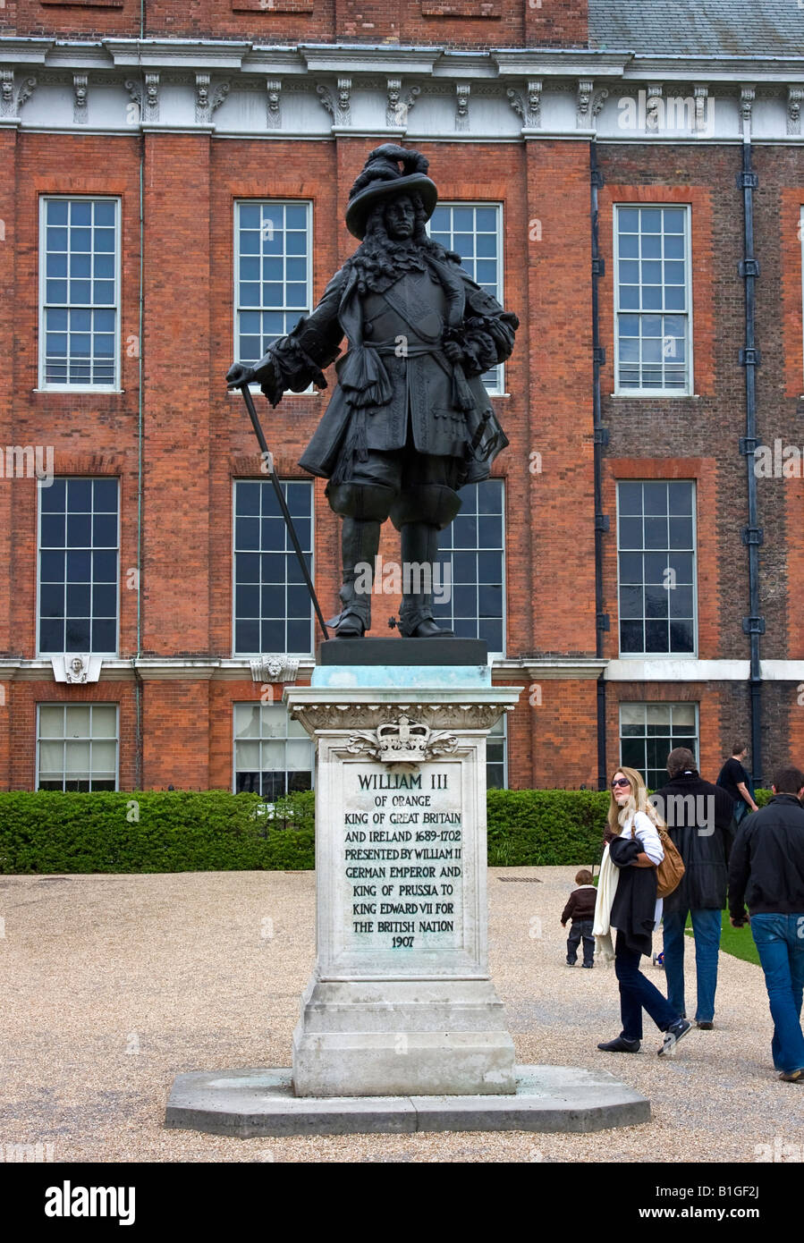 William of orange statue hi-res stock photography and images - Alamy