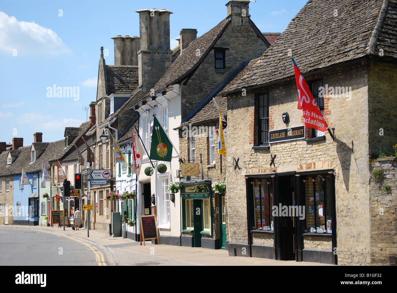 Lechlade Centre High Resolution Stock Photography and Images - Alamy