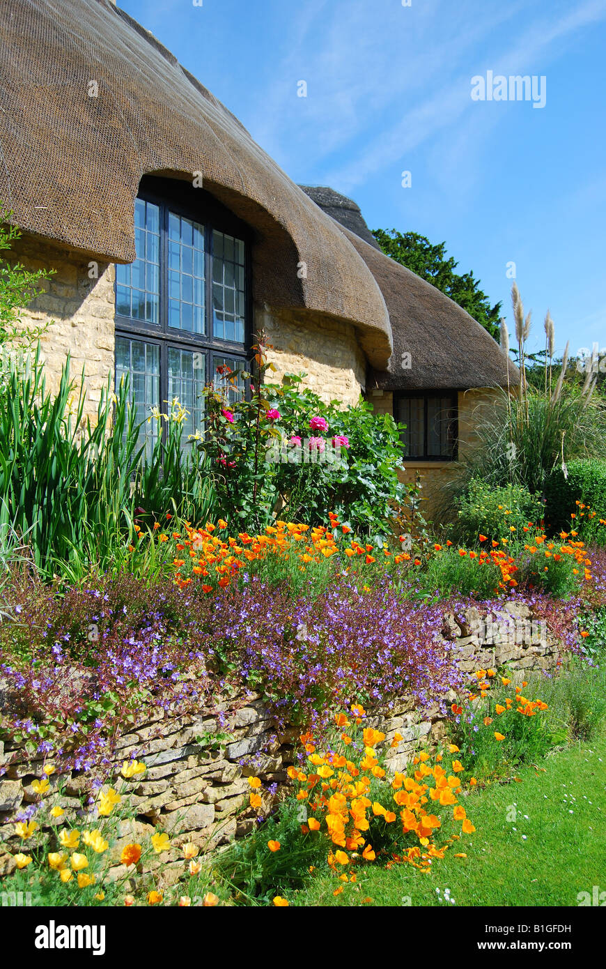 Thatched Cotswold cottage, Chipping Campden, Cotswolds, Gloucestershire ...