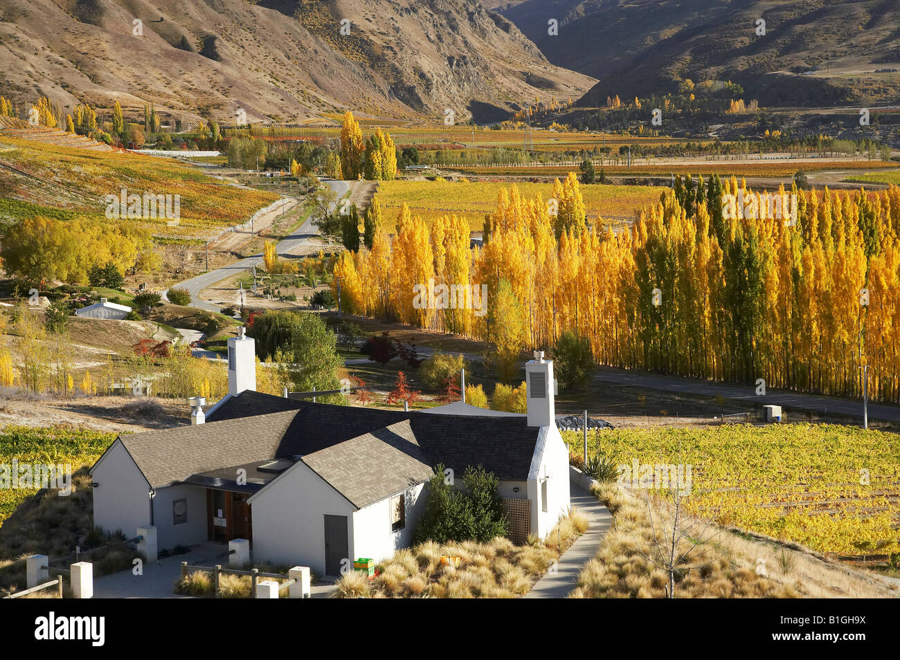 Mount difficulty, new zealand hi-res stock photography and images - Alamy