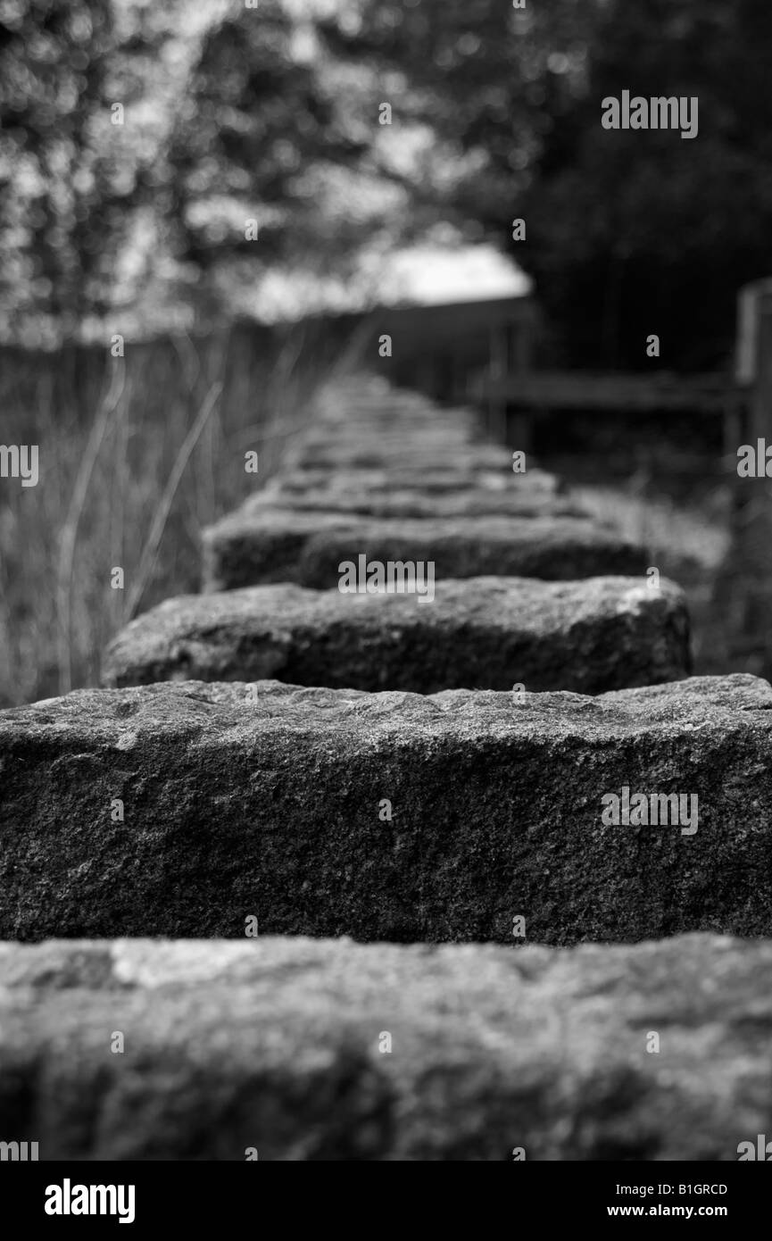 Disappearing wall Black and White Stock Photos & Images - Alamy