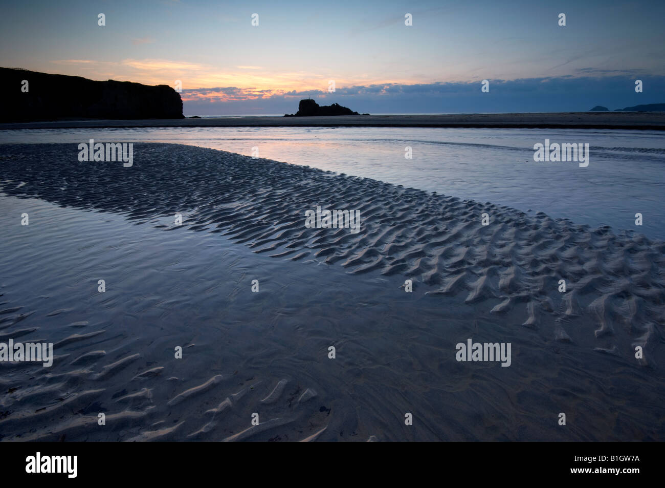 Chapel rock perranporth hi-res stock photography and images - Alamy