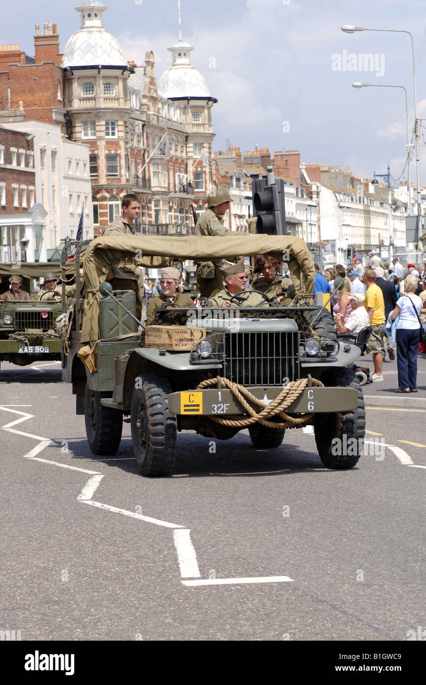 Gmc ww2 truck hi-res stock photography and images - Alamy