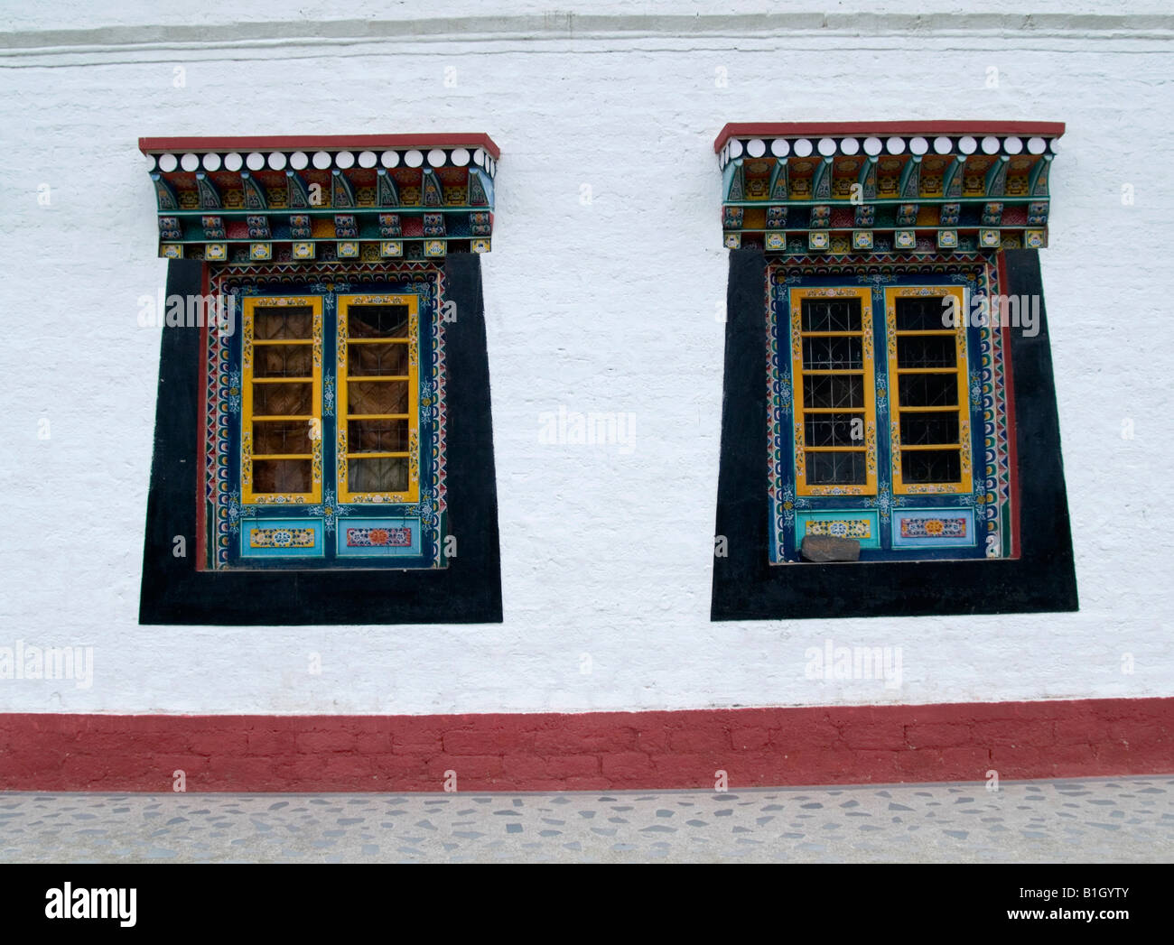 Tibetan windows on Phodong Monastery in Sikkim Stock Photo - Alamy