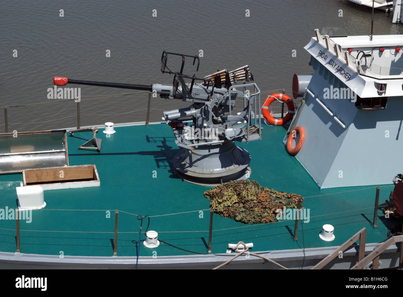 Bofors 40mm gun hi-res stock photography and images - Alamy