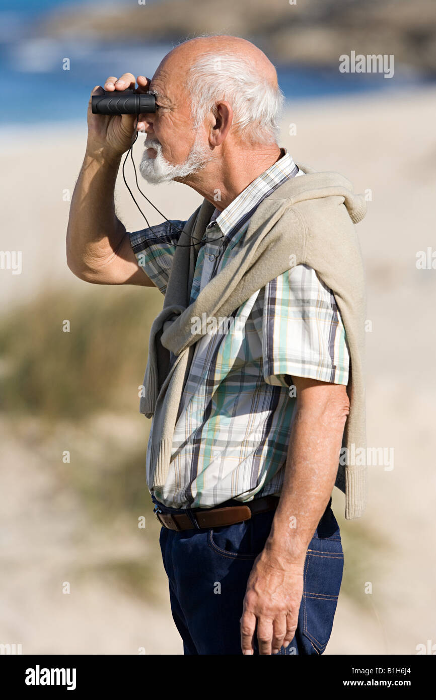 Old Binoculars Stock Photos & Old Binoculars Stock Images - Alamy