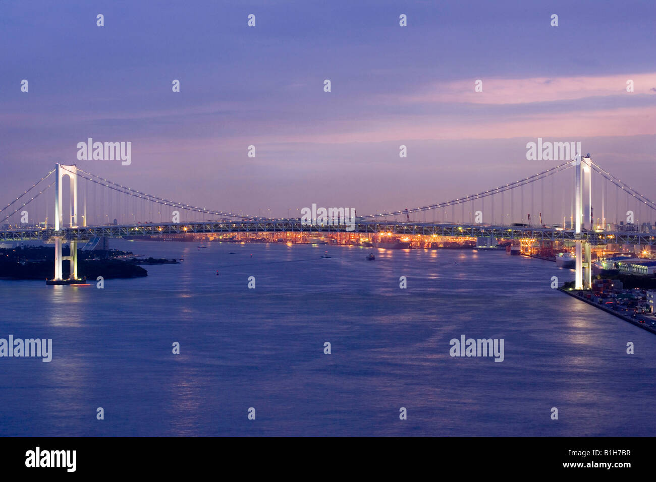 Suspension bridge across the water, Rainbow Bridge, Tokyo Bay, Odaiba ...
