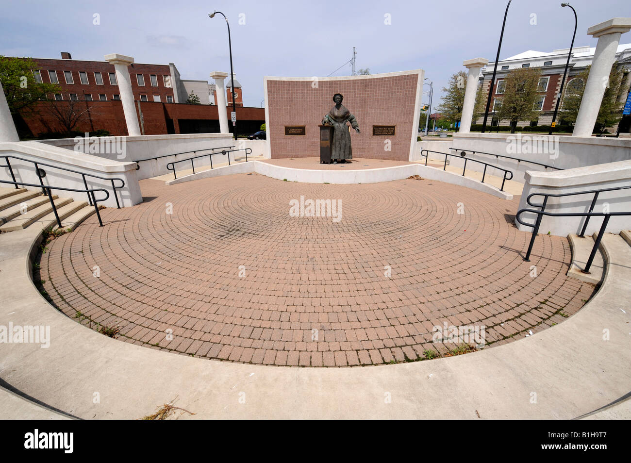 Sojourner Truth statue at Battle Creek Michigan Monument Park Stock ...