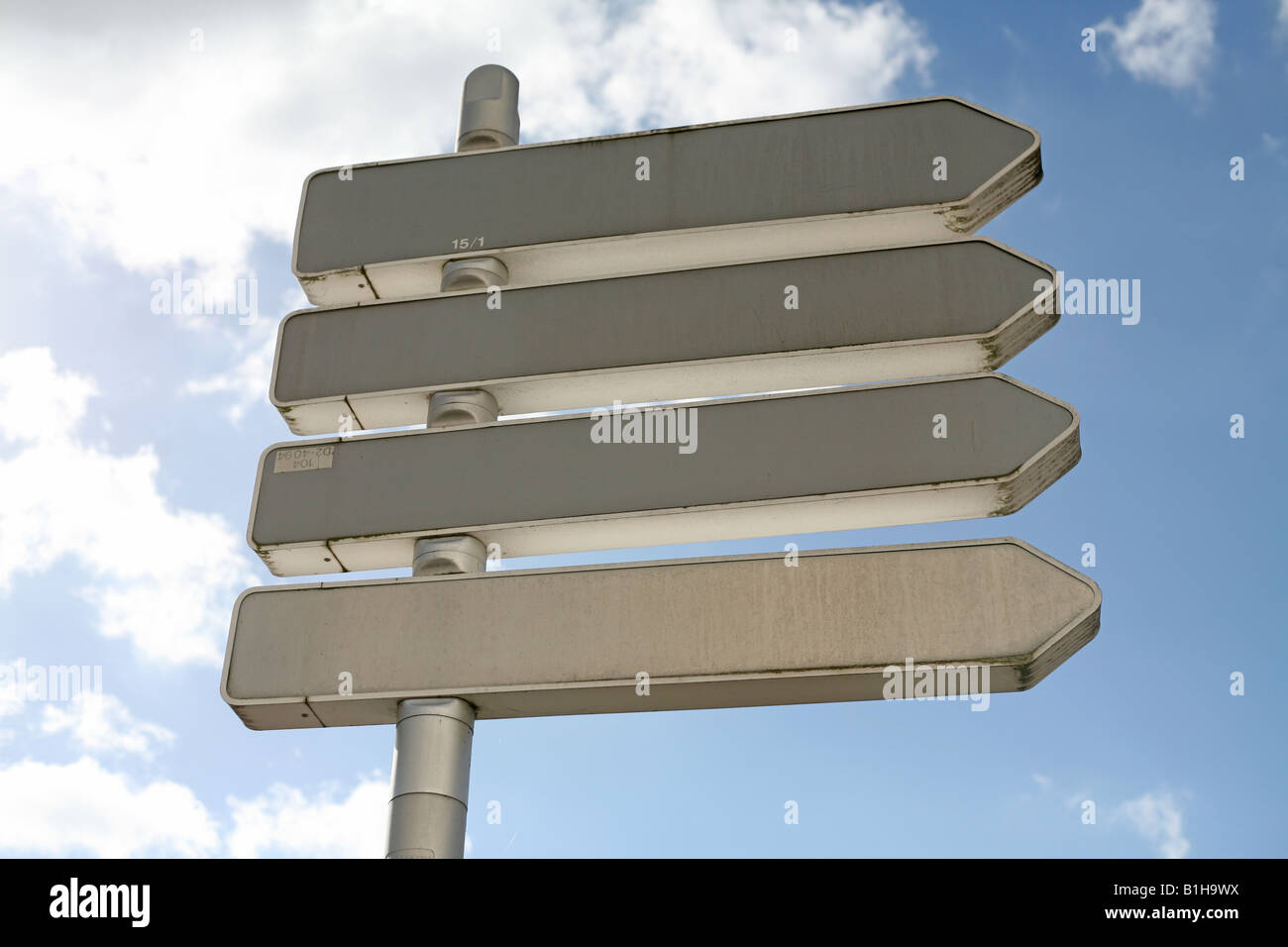Motorway sign blank hi-res stock photography and images - Alamy