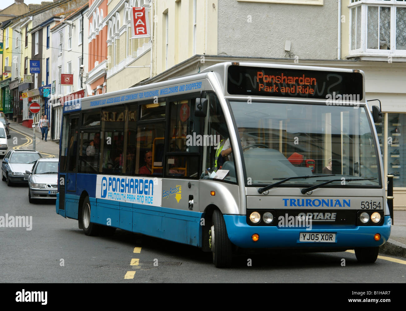 Buses in cornwall hi-res stock photography and images - Alamy