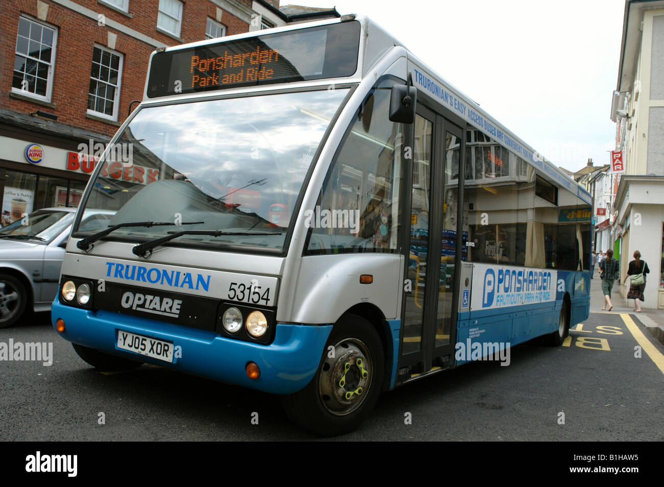 Buses in cornwall hi-res stock photography and images - Alamy