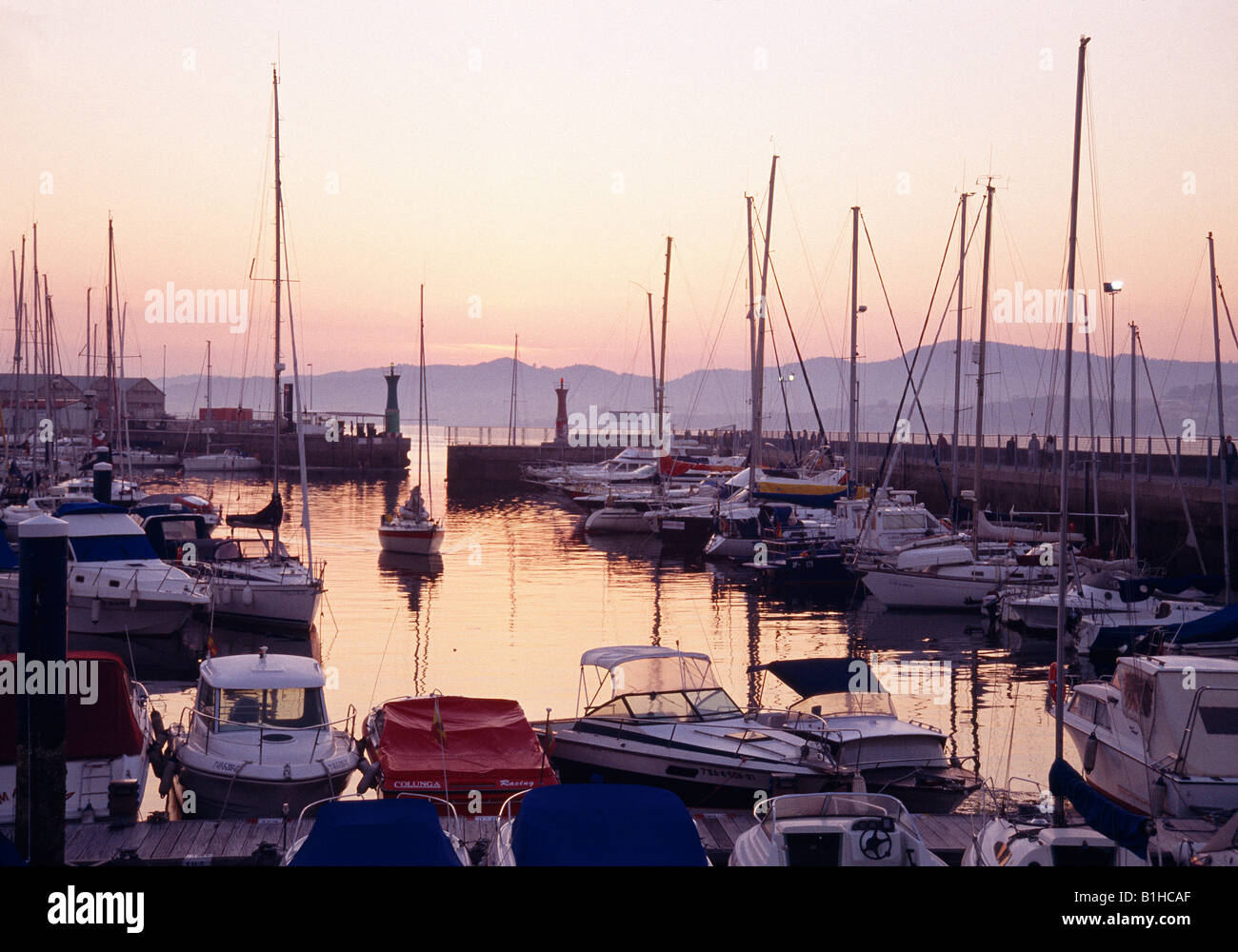 Puerto de vigo hi-res stock photography and images - Alamy