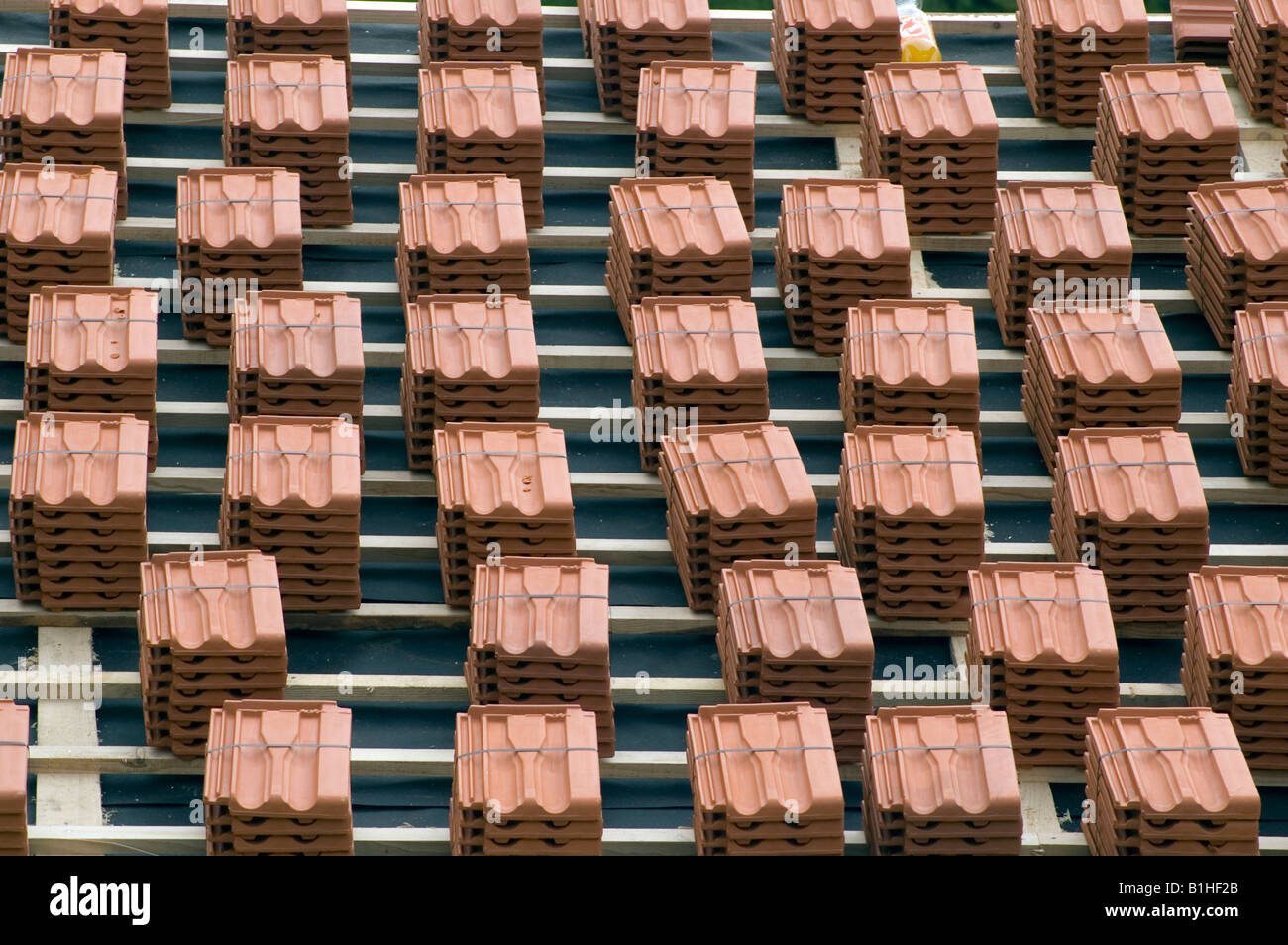 Red tile on roof hi-res stock photography and images - Alamy