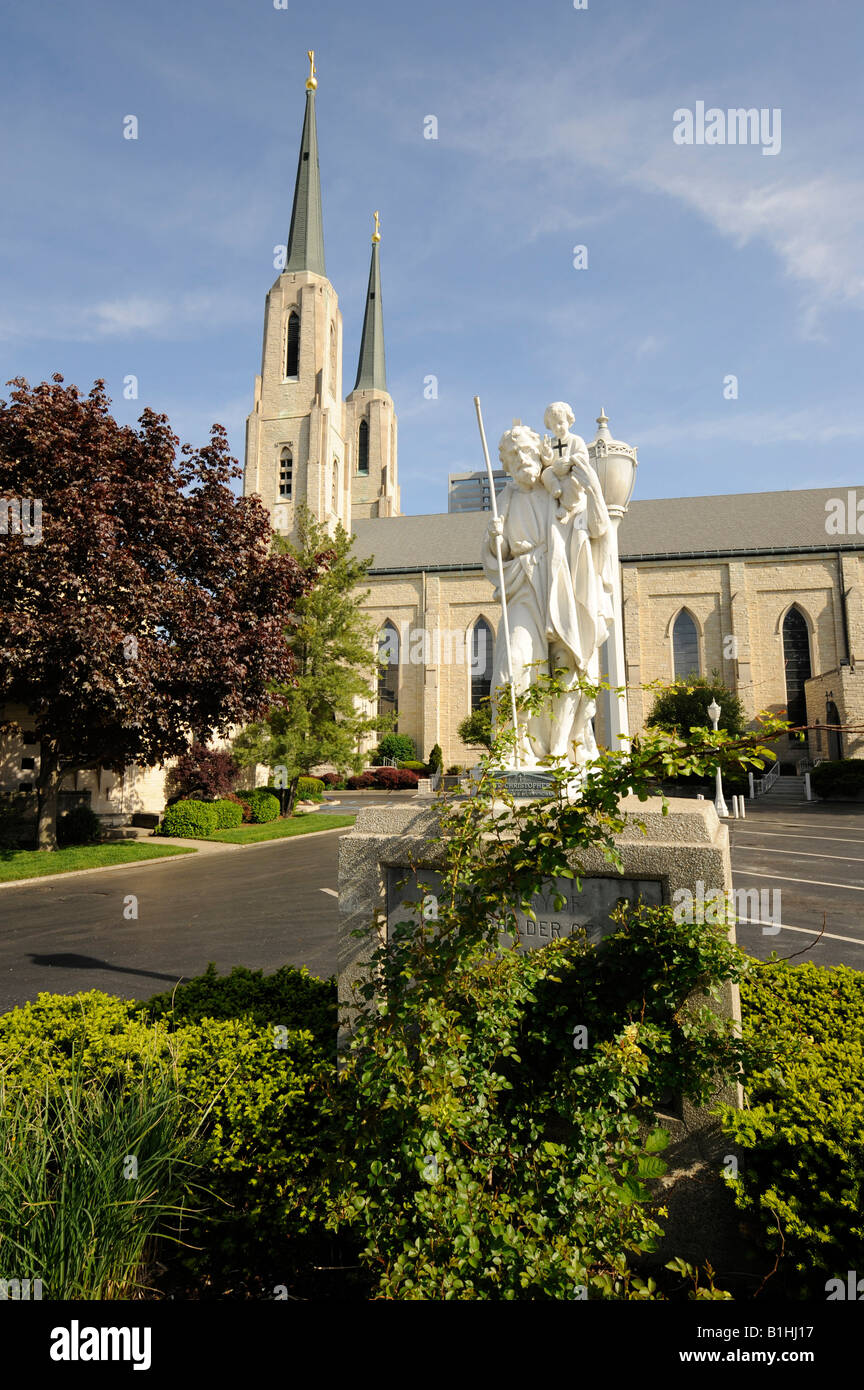 Cathedral of the Immaculate Conception Catholic Church in downtown Fort ...