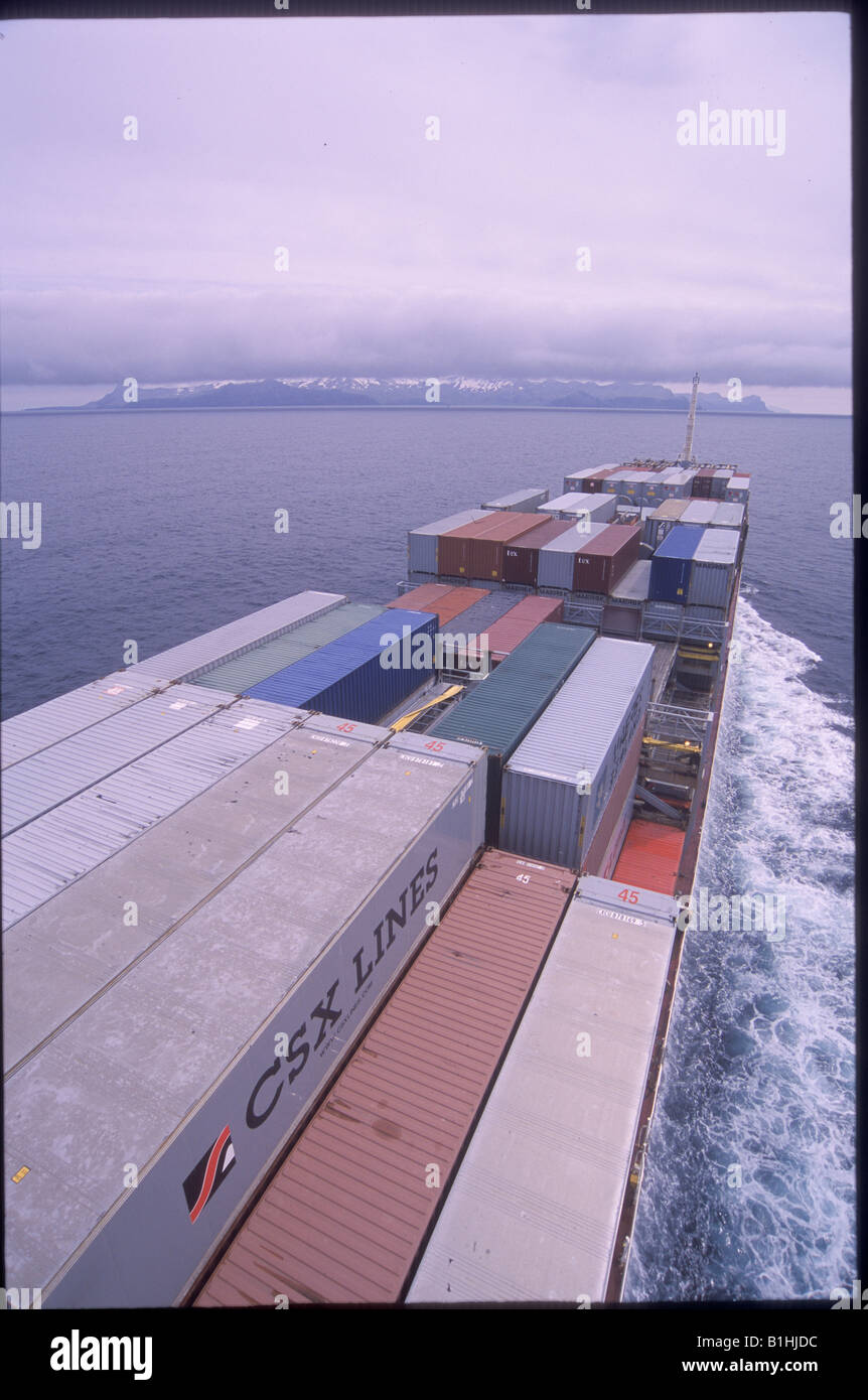 Pacific Ocean. Container vessel, Horizon Anchorage plys water between ...