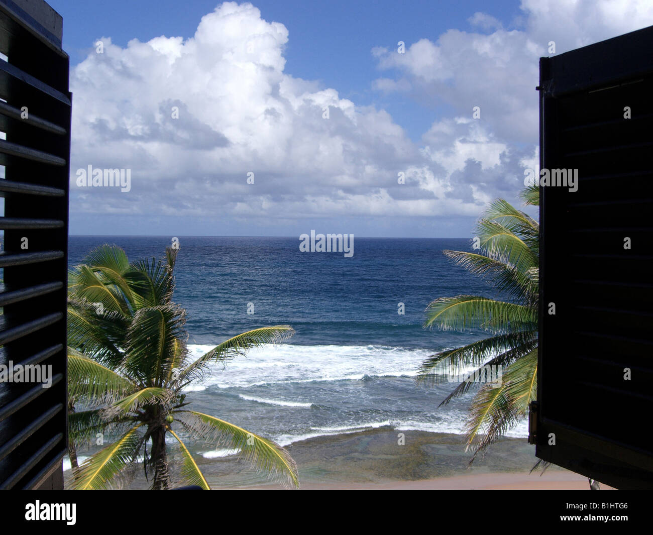 Waves window hi-res stock photography and images - Alamy