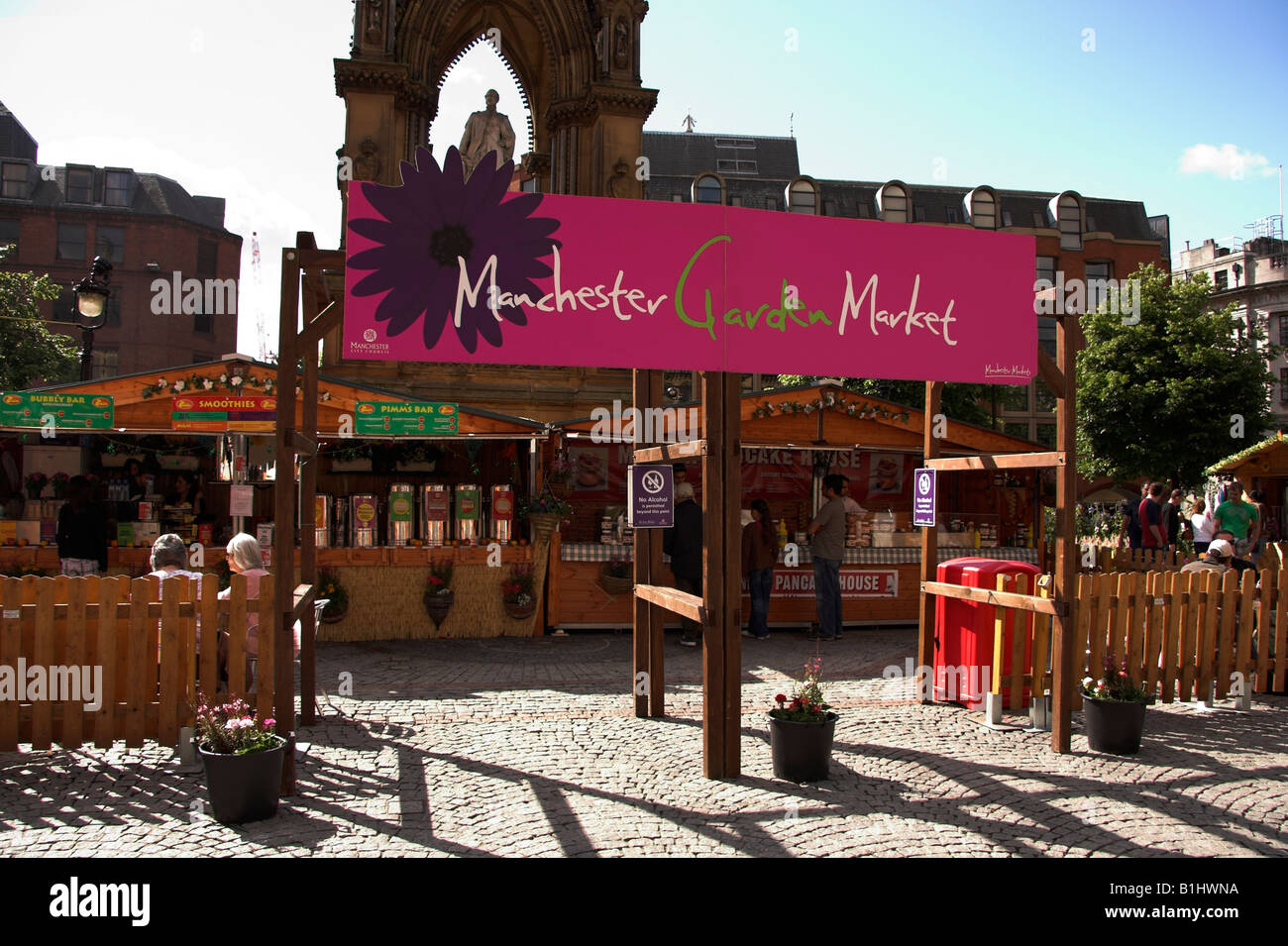 Manchester Garden Market, Albert Square, Manchester, UK Stock Photo - Alamy