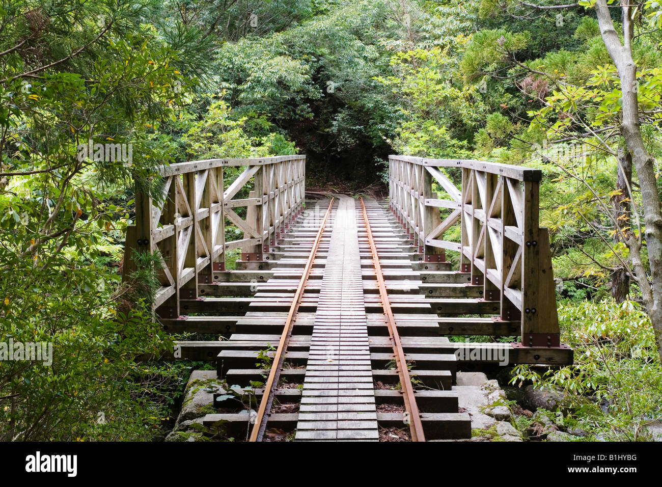 Railroad track bridge hi-res stock photography and images - Alamy
