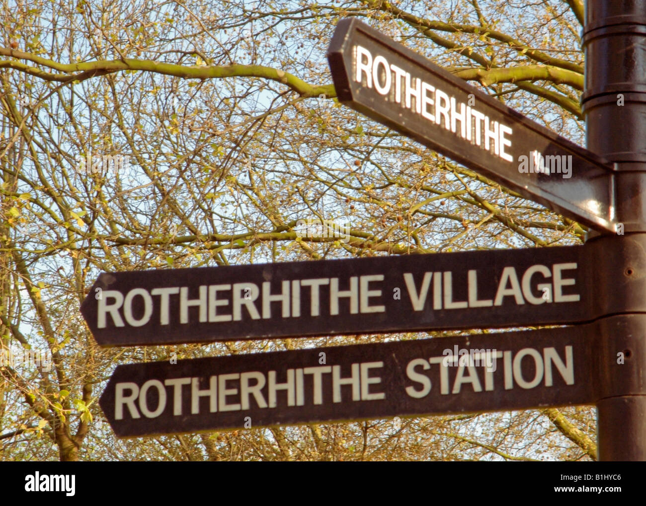 Bermondsey station hi-res stock photography and images - Alamy